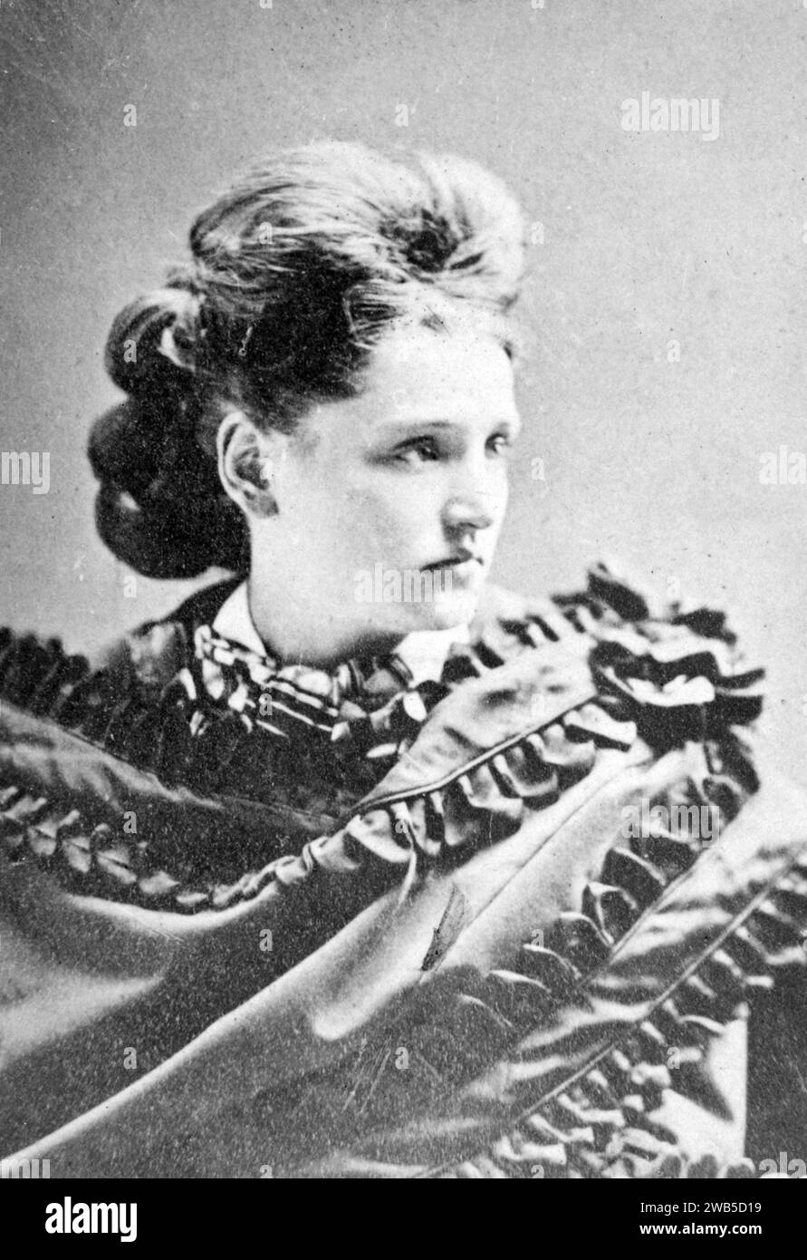 Lady tennessee celeste claflin hi-res stock photography and images - Alamy