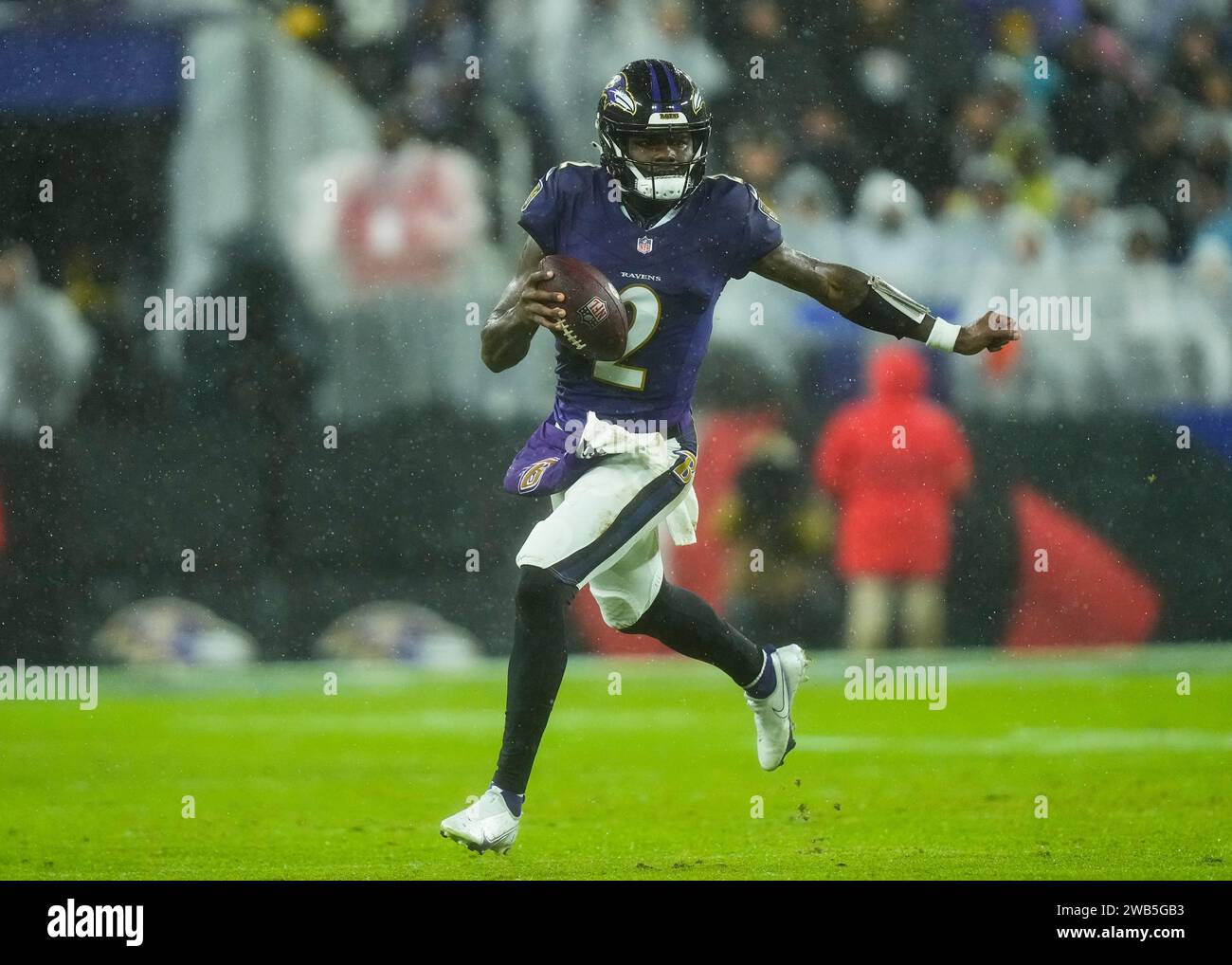 Baltimore Ravens quarterback Tyler Huntley in action during an NFL ...