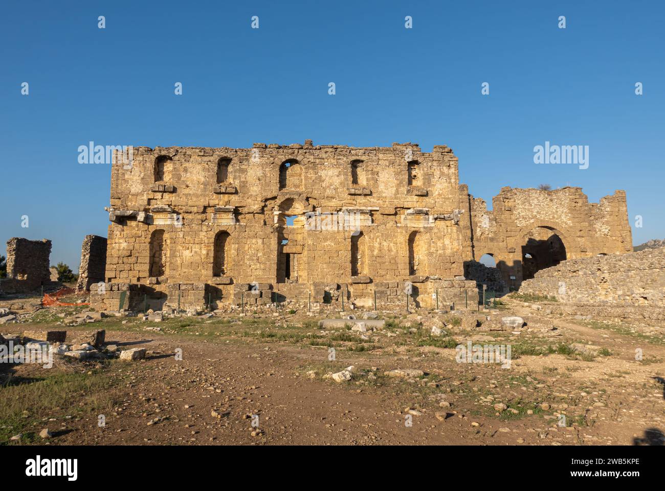 Ancient roman nymphaeum fountain ruins hi-res stock photography and ...