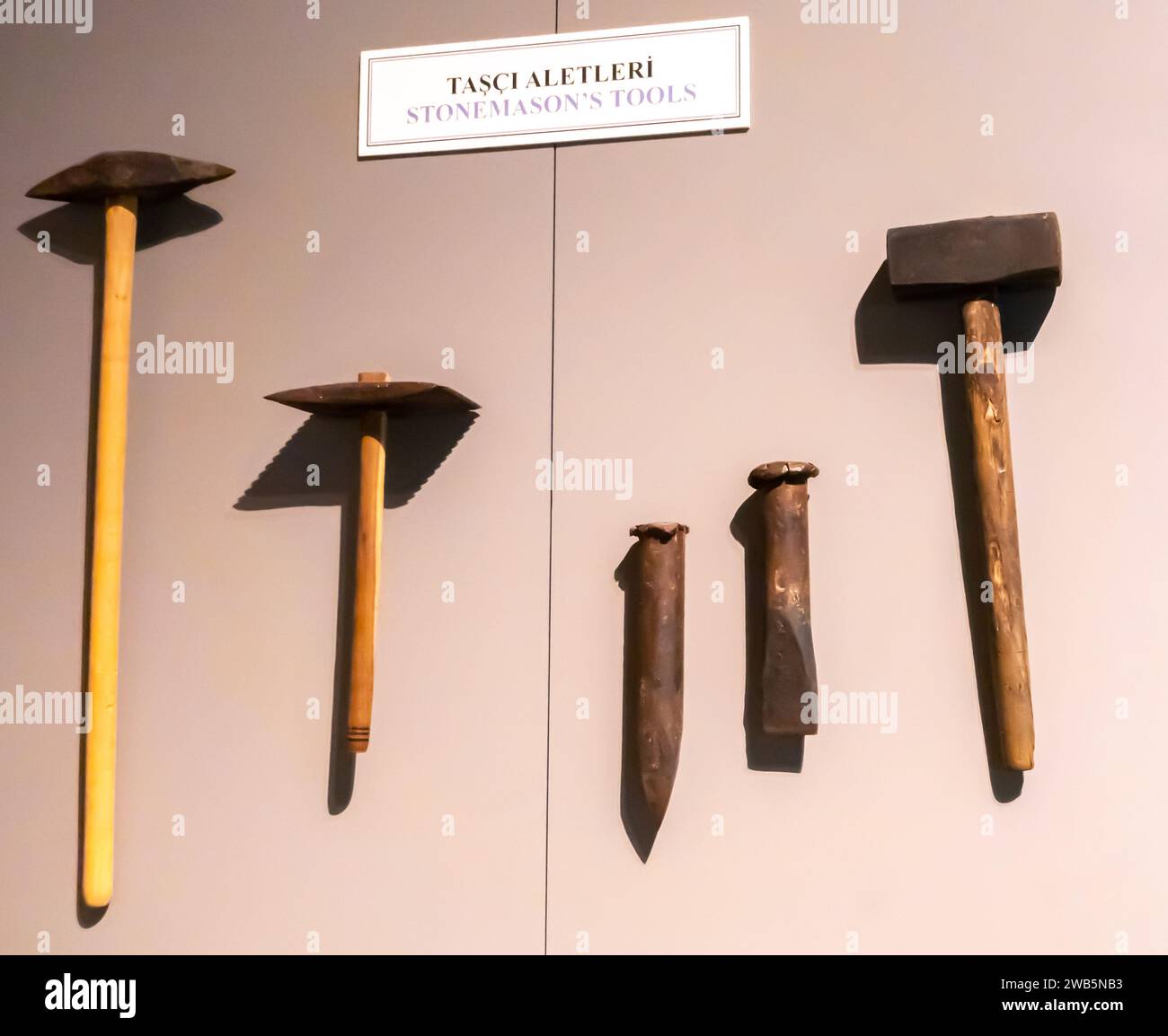 Mason tools hi-res stock photography and images - Alamy