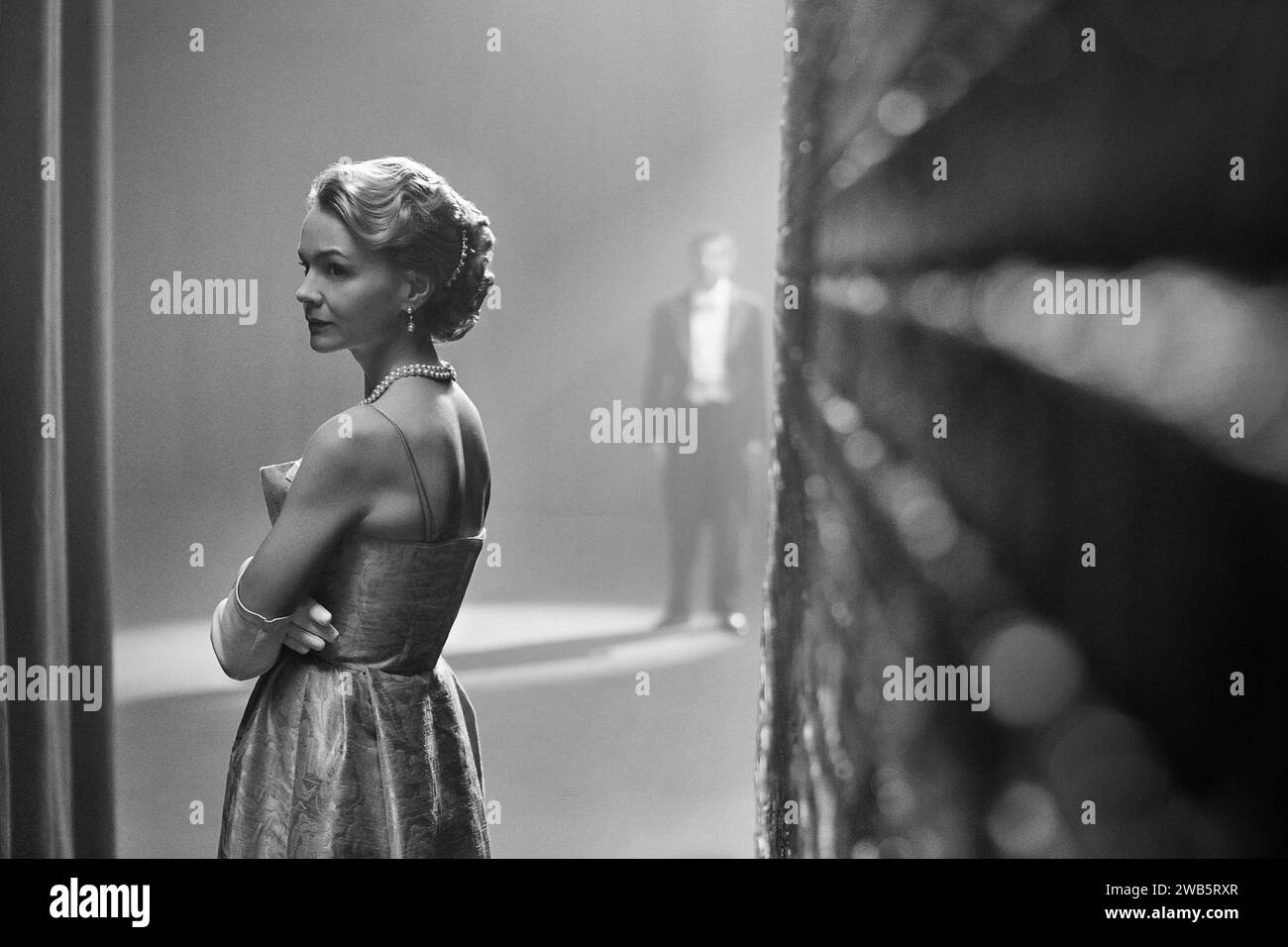 MAESTRO, from left: Carey Mulligan as Felicia Montealegre, Bradley ...