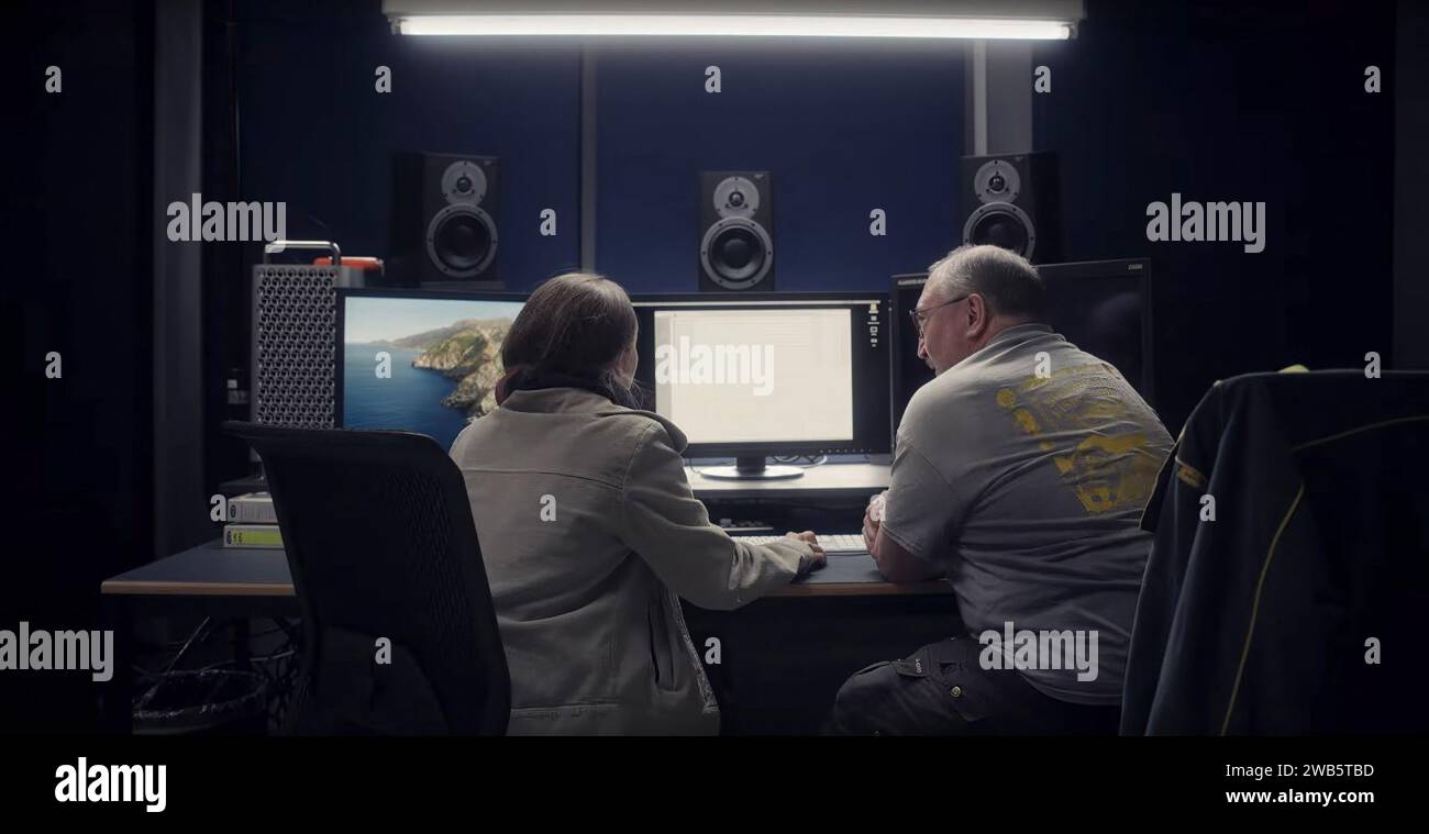 OURS, (aka BEAR), 2023. © HSLU Studienbereich Video /Courtesy Everett ...