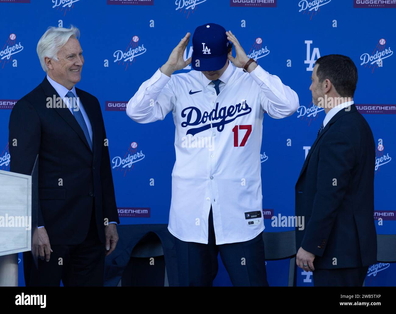Los Angeles, USA. 14th Dec, 2023. Dodgers owner, Mark Walter (L) and ...