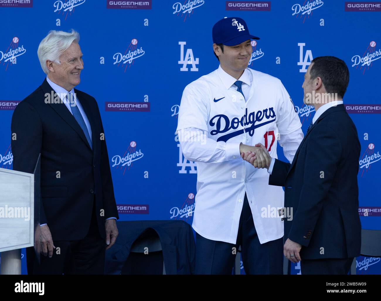 Los Angeles, USA. 14th Dec, 2023. Dodgers owner, Mark Walter (L) and ...