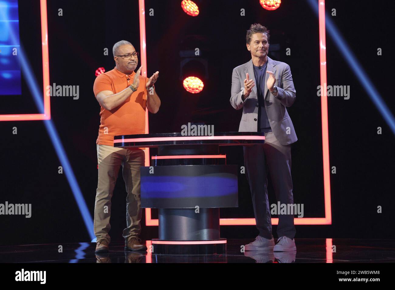 THE FLOOR, contestant Greg and host Rob Lowe, (Season 1, ep. 101, aired ...