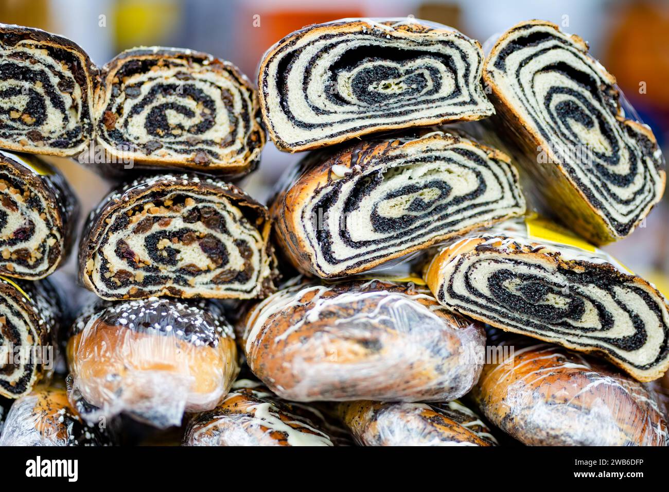 Simtalapis, traditional Lithuanian cake made of yeast dough and poppy ...