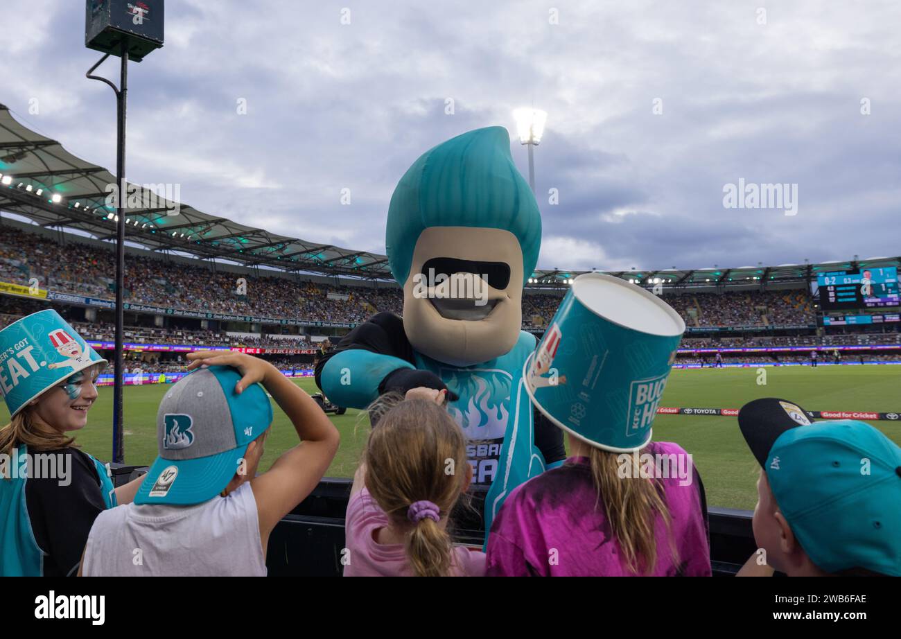Brisbane, Australia. 7th Jan 2024. Brisbane Heat mascots entertain the ...