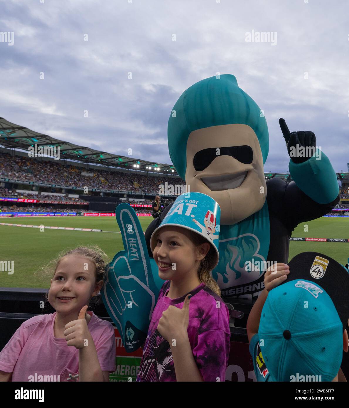 Brisbane, Australia. 7th Jan 2024. Brisbane Heat mascots entertain the ...