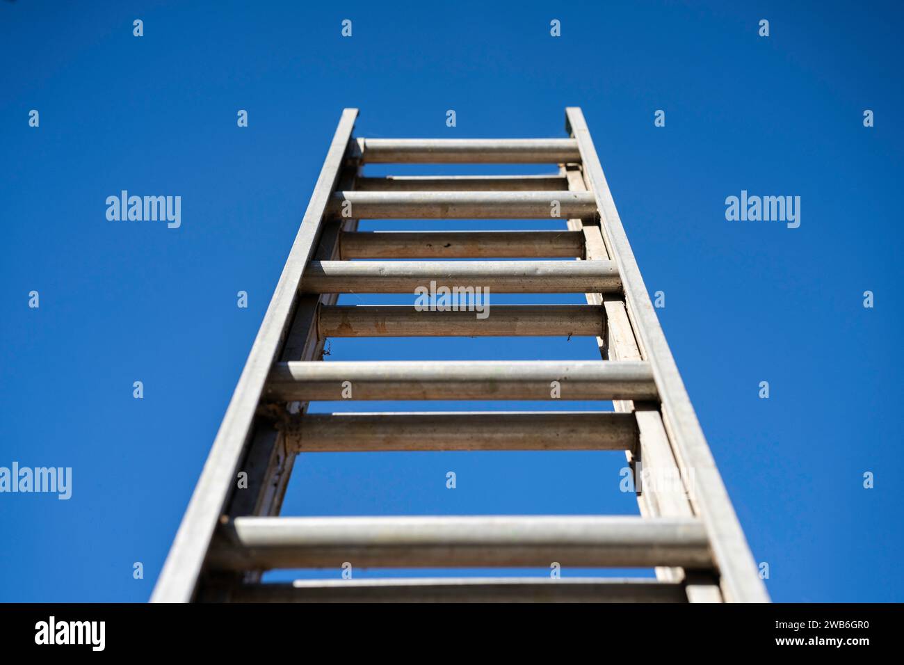 Top rung of ladder hi-res stock photography and images - Alamy