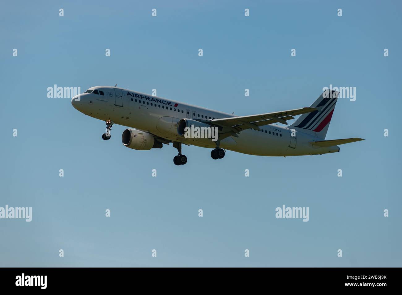 Zurich, Switzerland, September 6, 2023 F-GKXJ Air France Airbus A320 ...