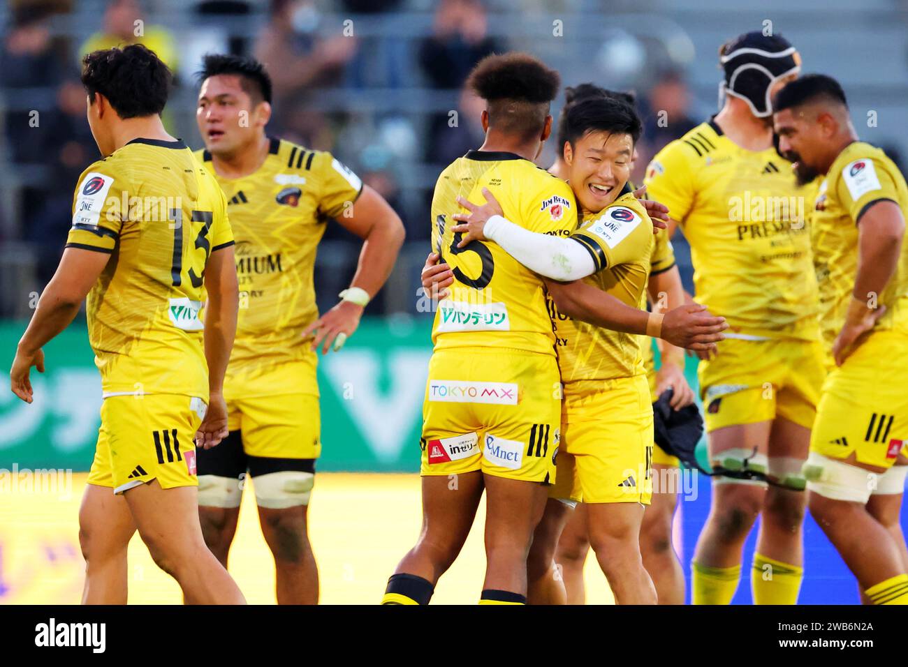 Tokyo, Japan. 6th Jan, 2024. Tokyo Suntory Sungoliath team group ...