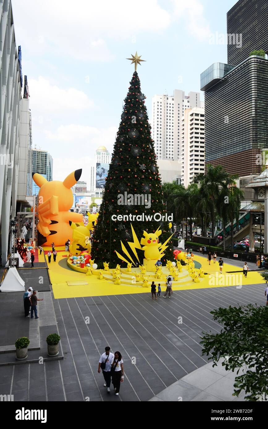 The Central World shopping mall with a giant Christmas tree during the Christmas holiday in ...