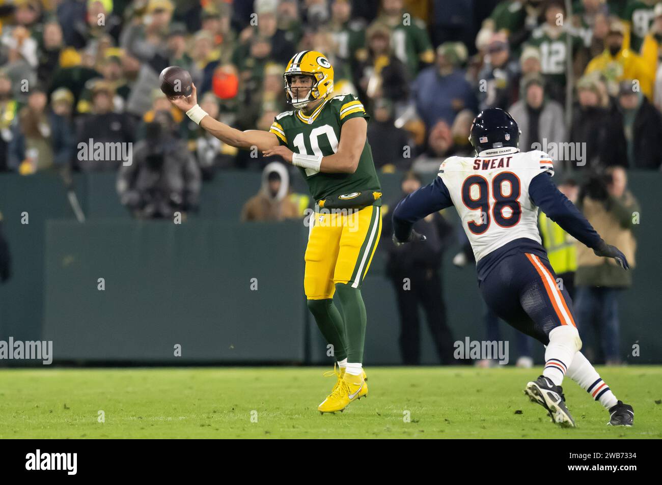 Green Bay, WI, USA. 7th Jan, 2024. Green Bay Packers quarterback Jordan ...