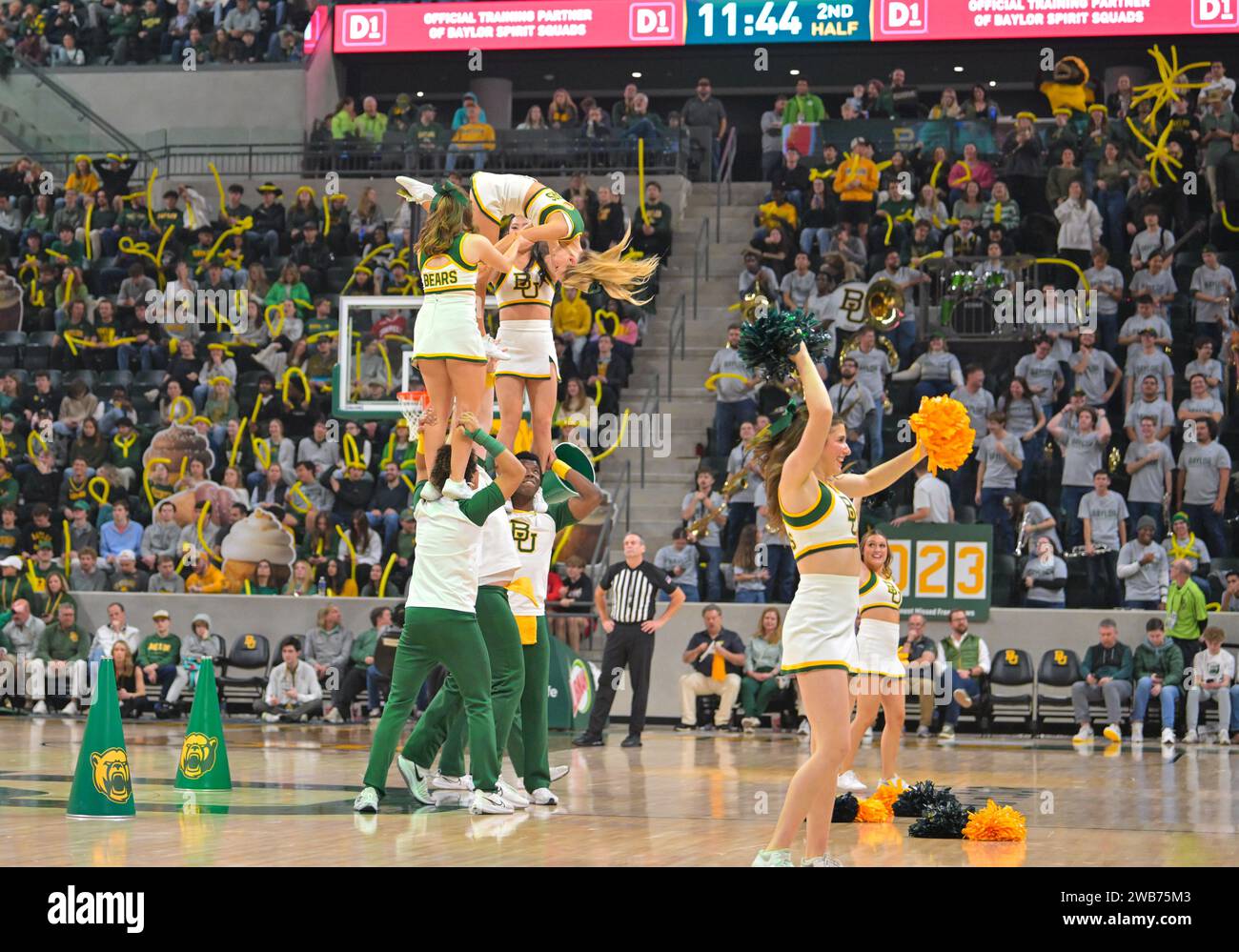 Waco, Texas, USA. 2nd Jan, 2024. Baylor Bears cheerleaders during the ...