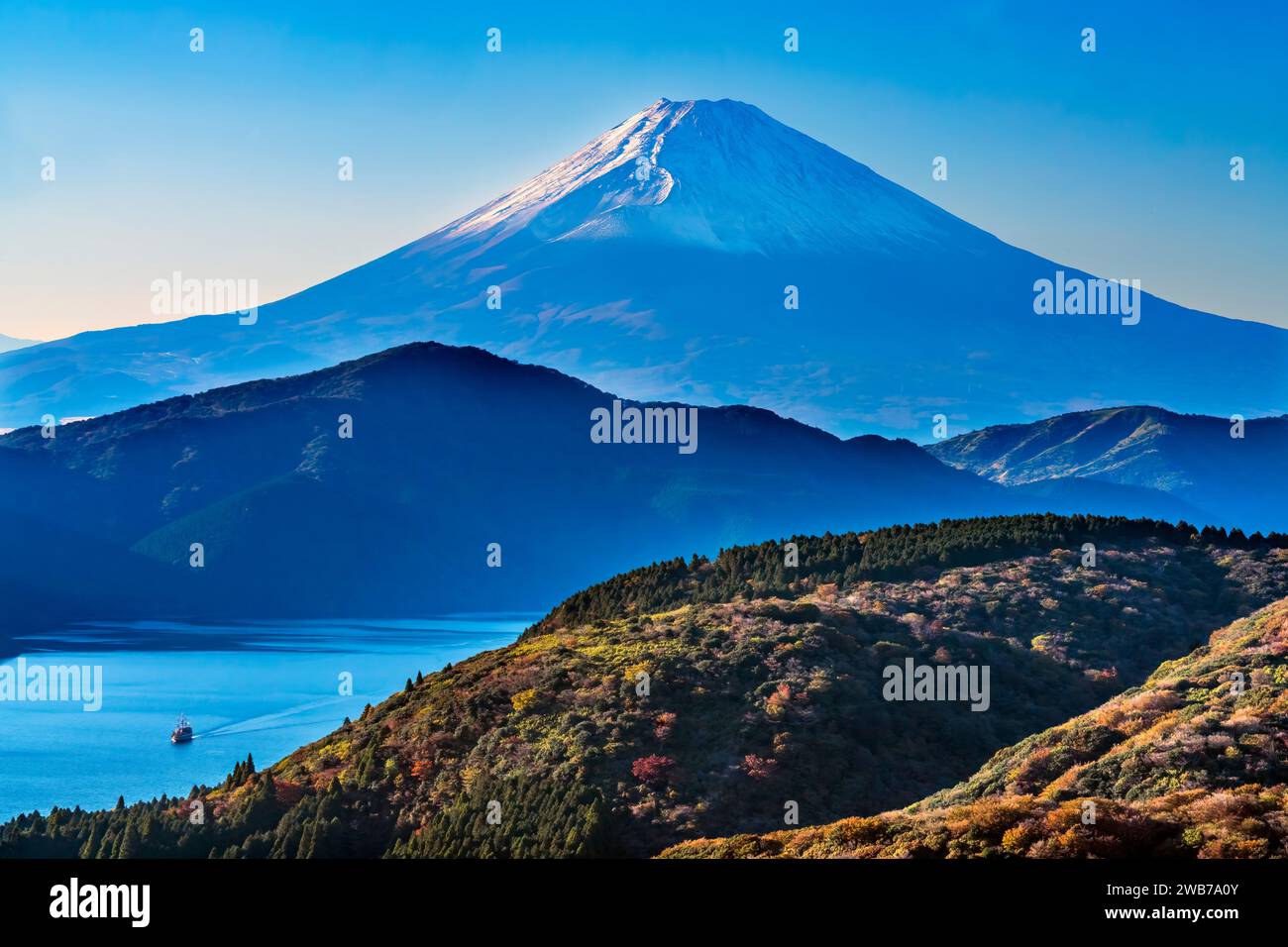 Colorful Mount Fuji Montains Pirate Ship Crater Lake Ashiniko Hakone ...
