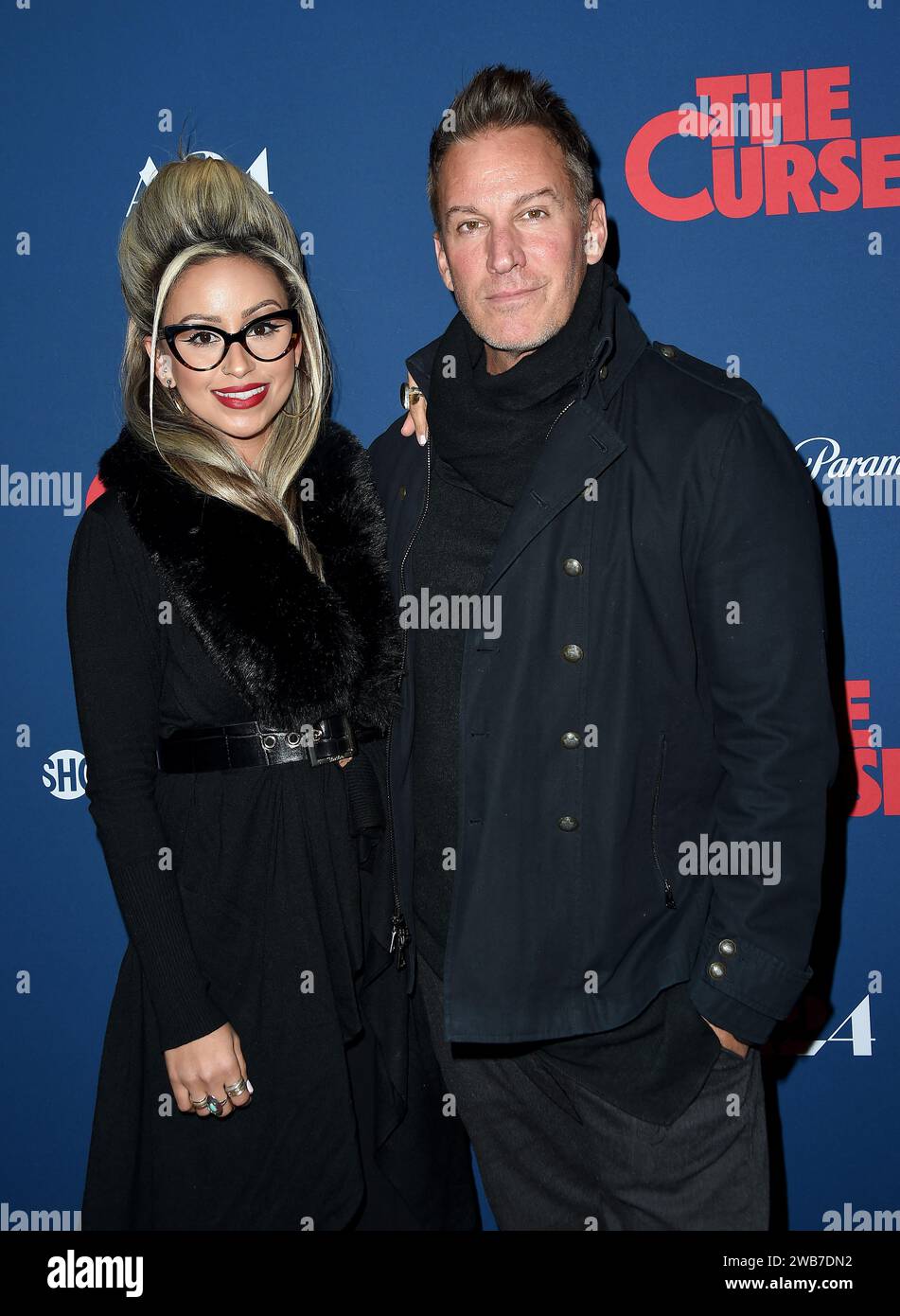 Beverly Hills, USA. 08th Jan, 2024. Dan Cortese and Carolina Londono ...