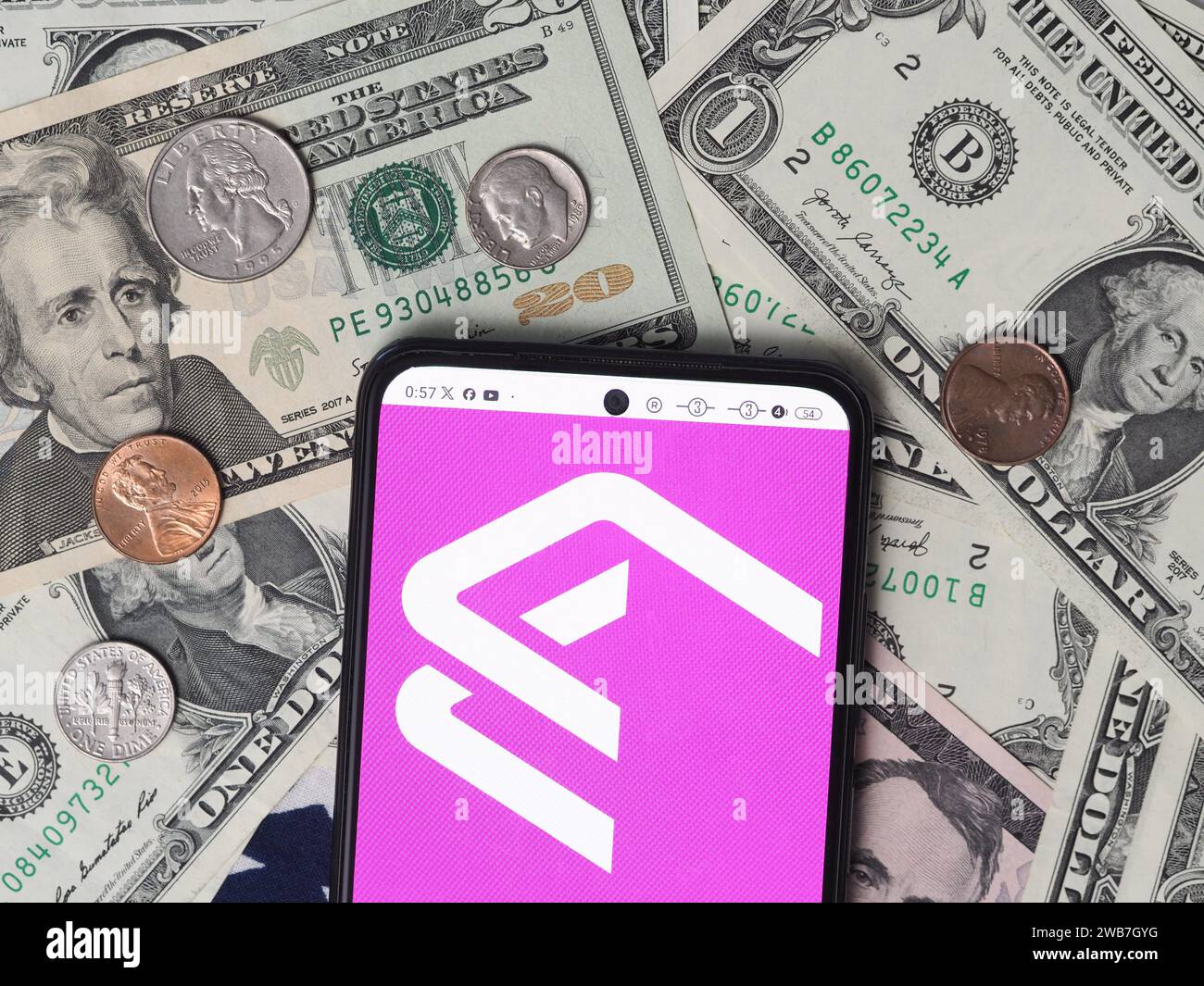 Crunchbase logo hi-res stock photography and images - Alamy