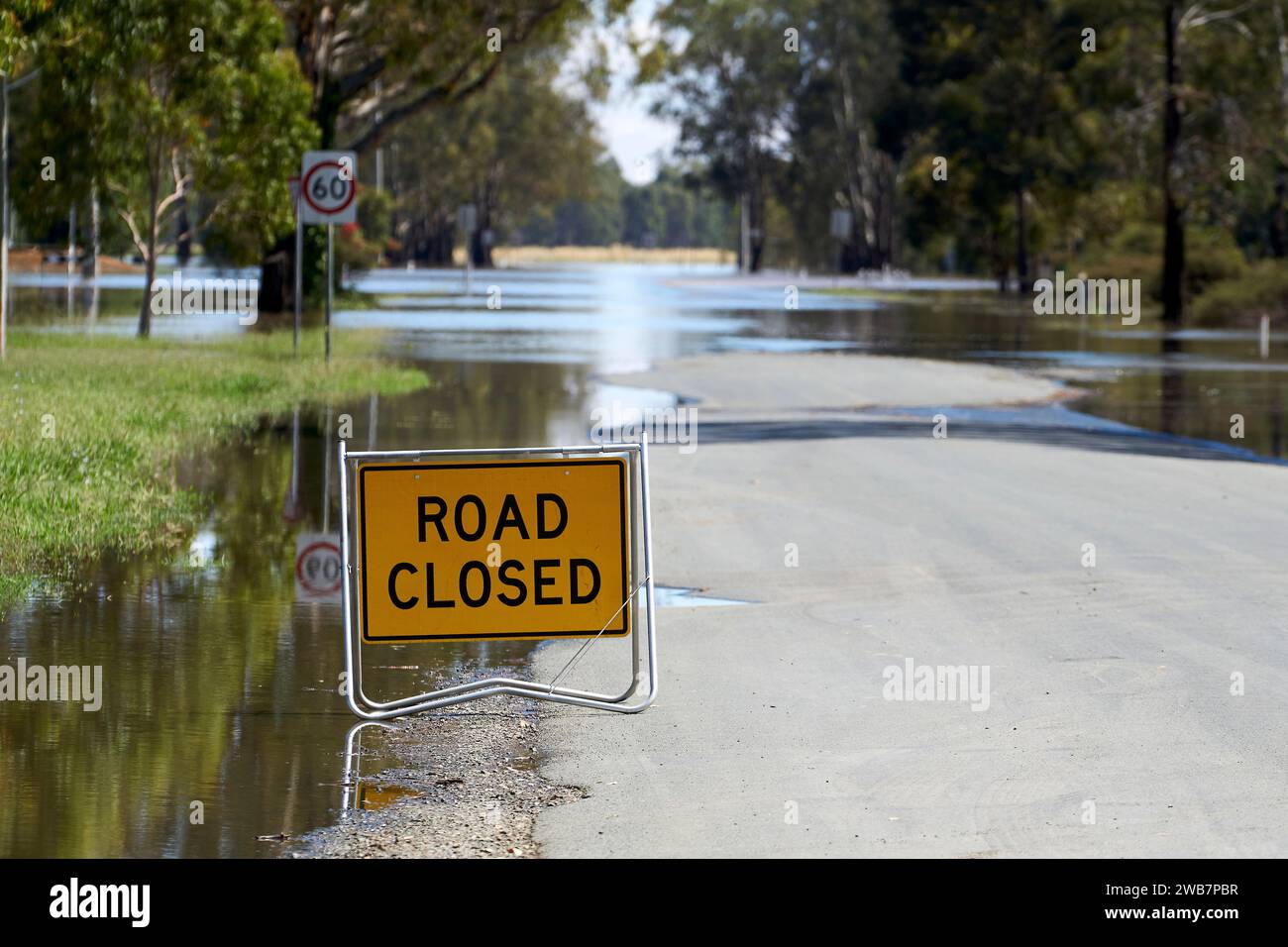Flooding road hi-res stock photography and images - Alamy