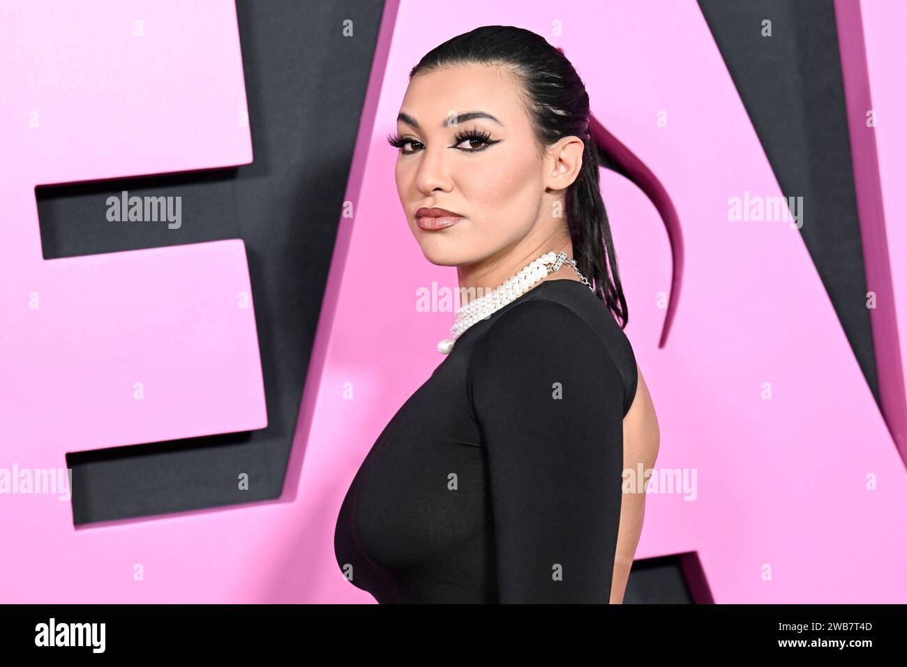 Nourhène attends the world premiere of "Mean Girls" at AMC Lincoln ...