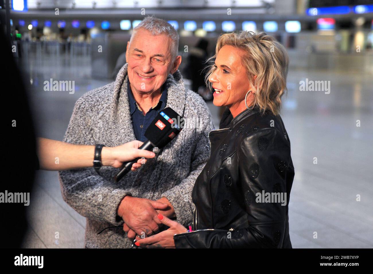 RTL - Dschungelcamp 2024. Heinz Hoenig mit seiner Frau Annika Kärsten ...