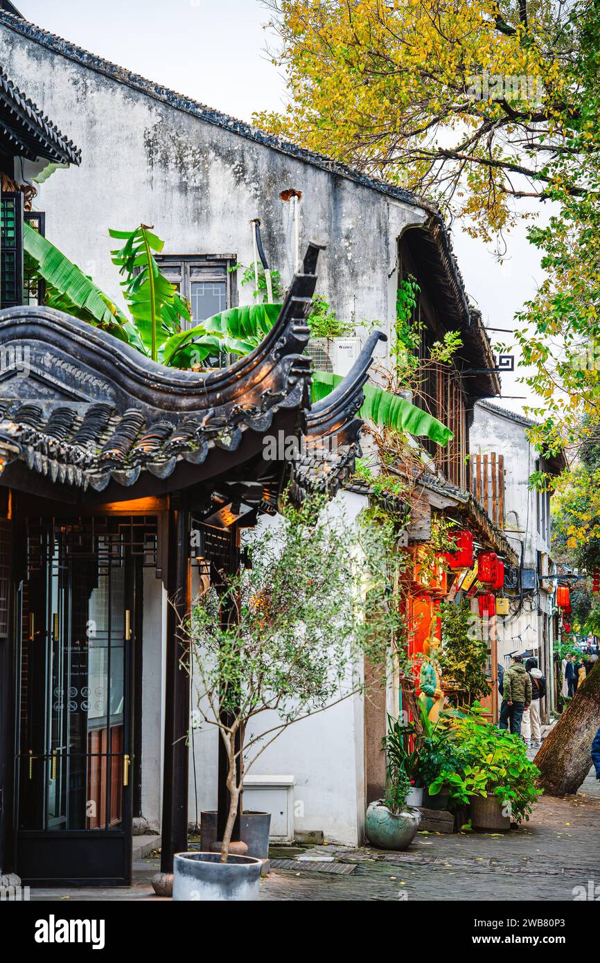 Chinese streetscape hi-res stock photography and images - Alamy