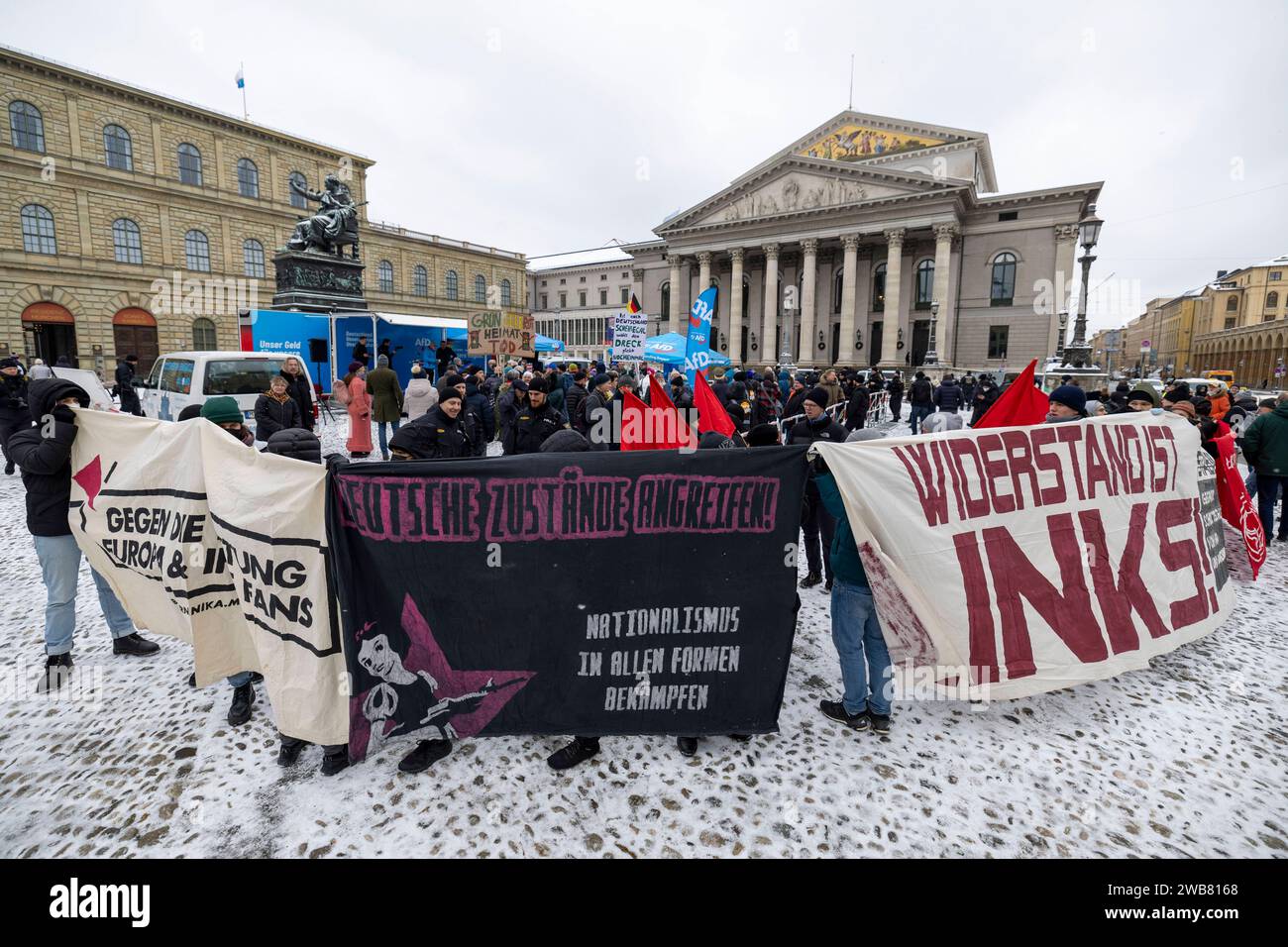 AFD Demo auf dem Max-Joseph-Platz vor der Oper in München / Datum: 08. ...