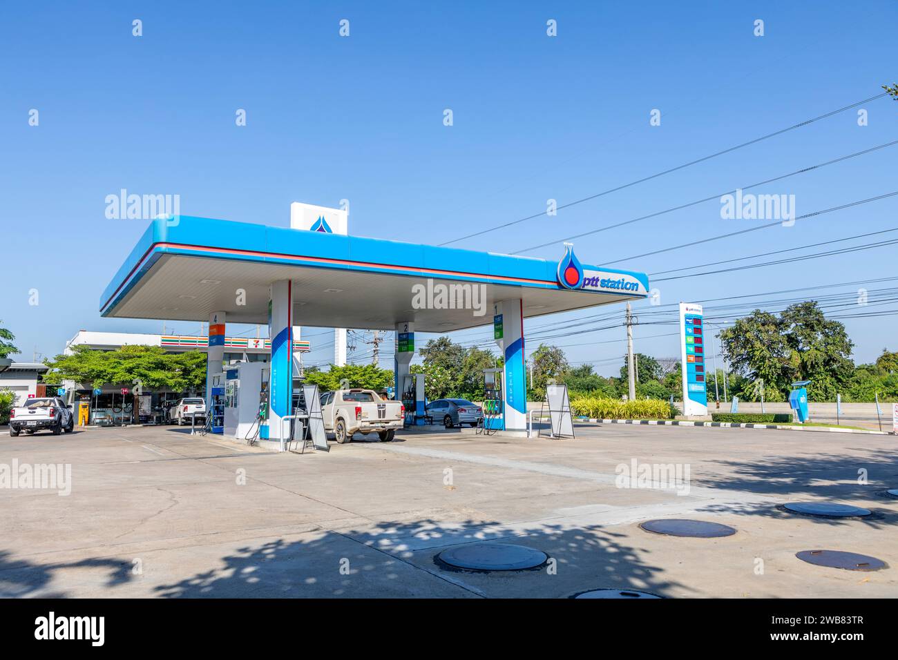 Ptt fuel station hi-res stock photography and images - Alamy