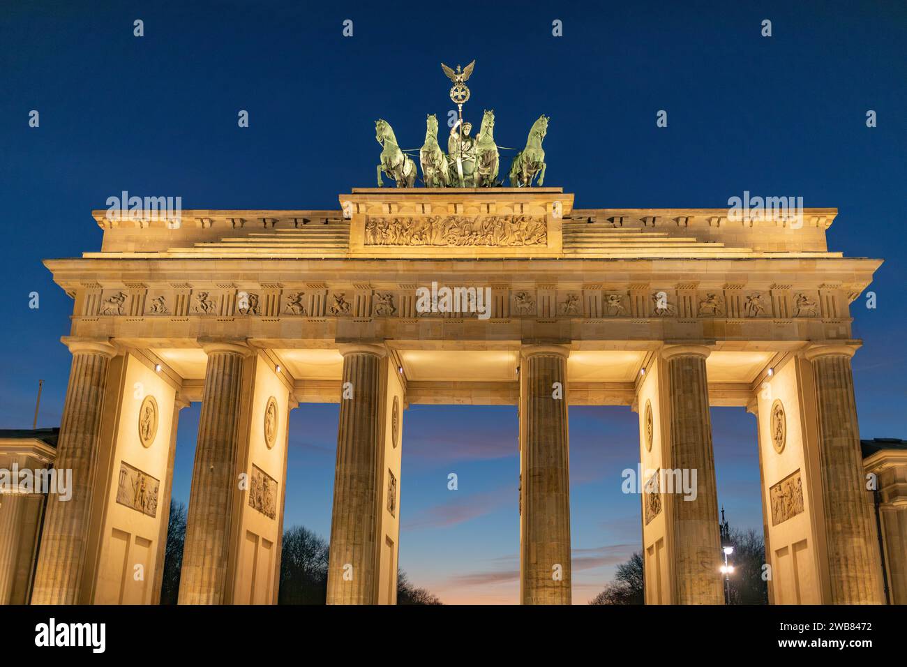 Brandenburger tor brandenburg gate quadriga hi-res stock photography and images - Alamy