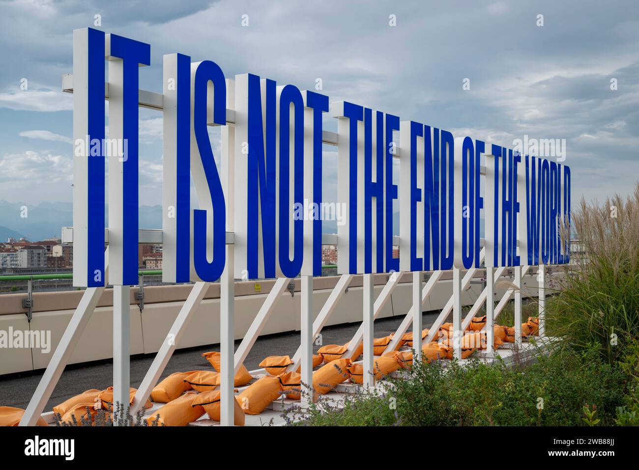 Fiat lingotto factory test track hi-res stock photography and images ...