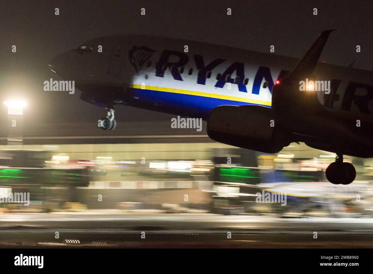 Low cost airline Ryanair aircraft Boeing 737-800 in Gdansk, Poland ...