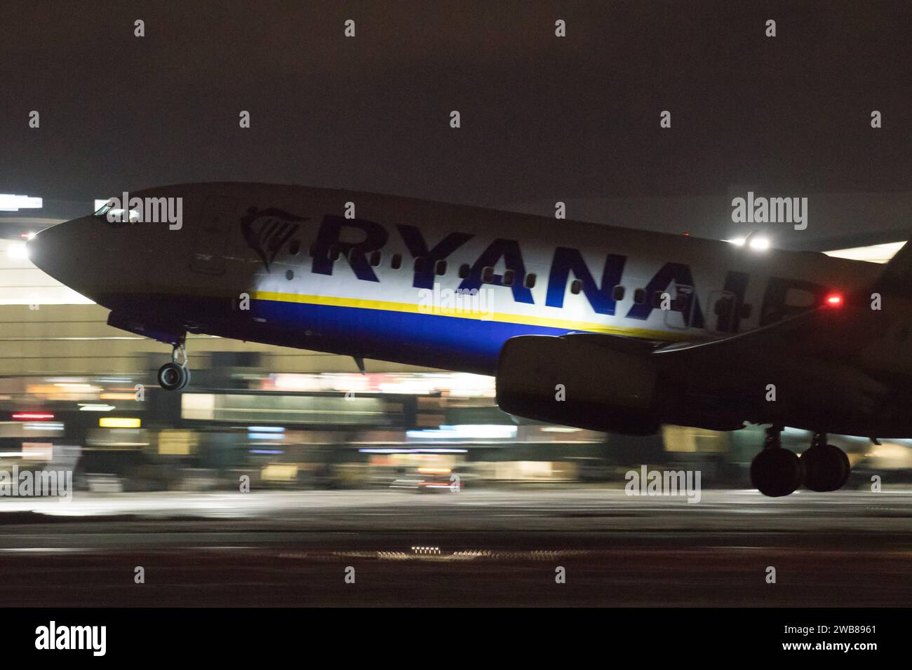 Low cost airline Ryanair aircraft Boeing 737-800 in Gdansk, Poland ...