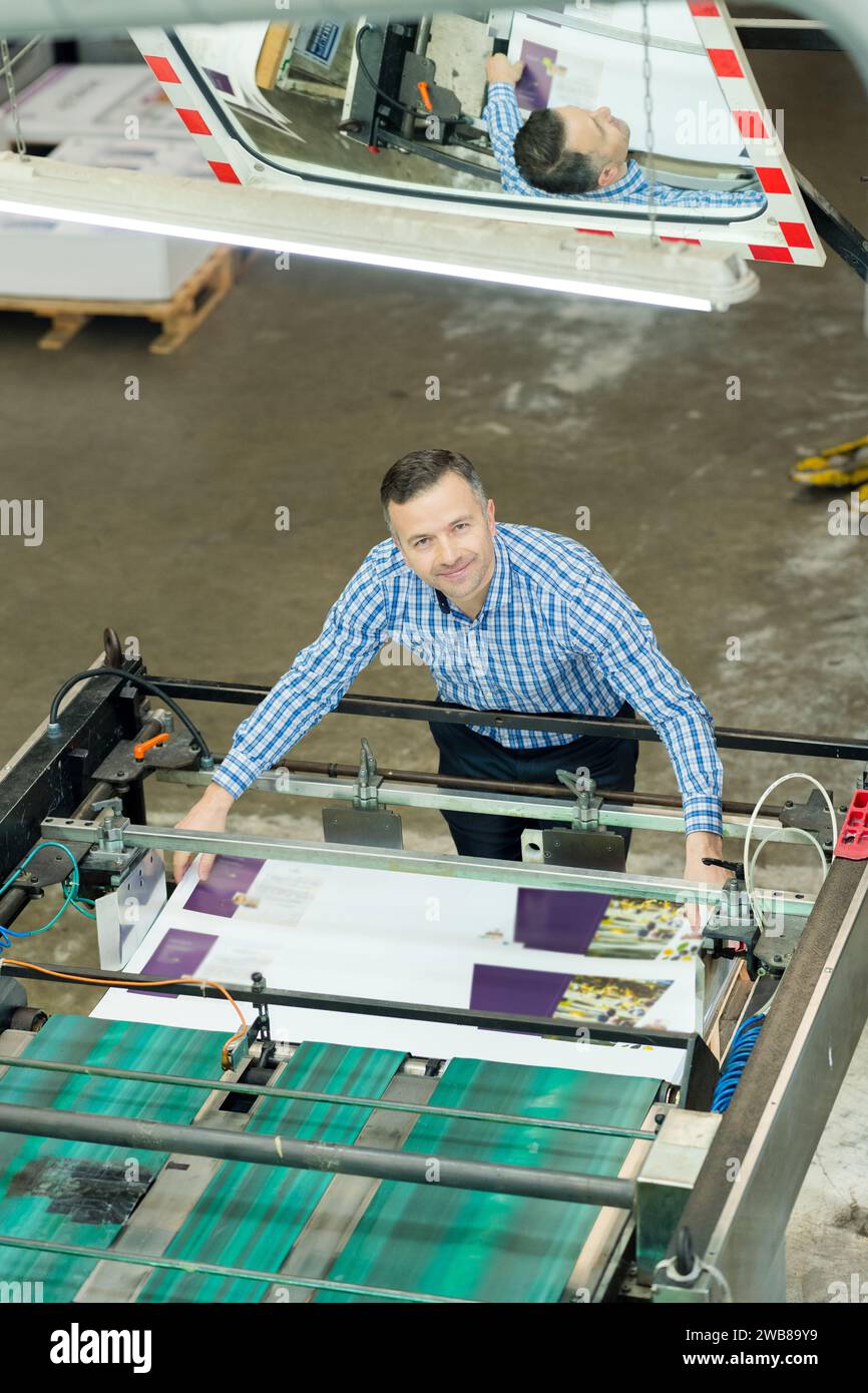 Newspaper printing press operator hi-res stock photography and images ...