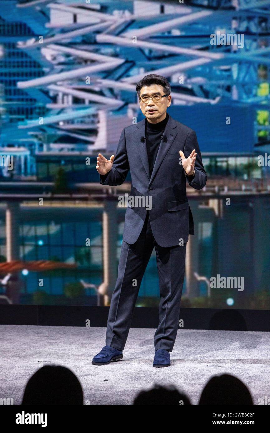 Las Vegas, USA. 08th Jan, 2024. Ho Sung Song, President & CEO of Kia ...