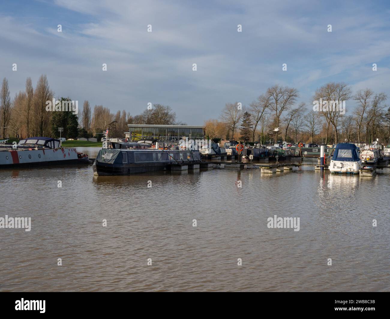 view across the lake at Billing Aquadrome on a misty Autumn morning ...
