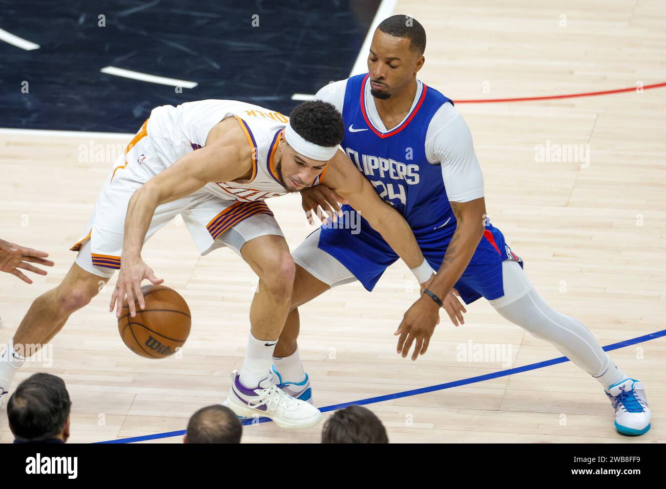 Devin booker 2024 hi-res stock photography and images - Alamy