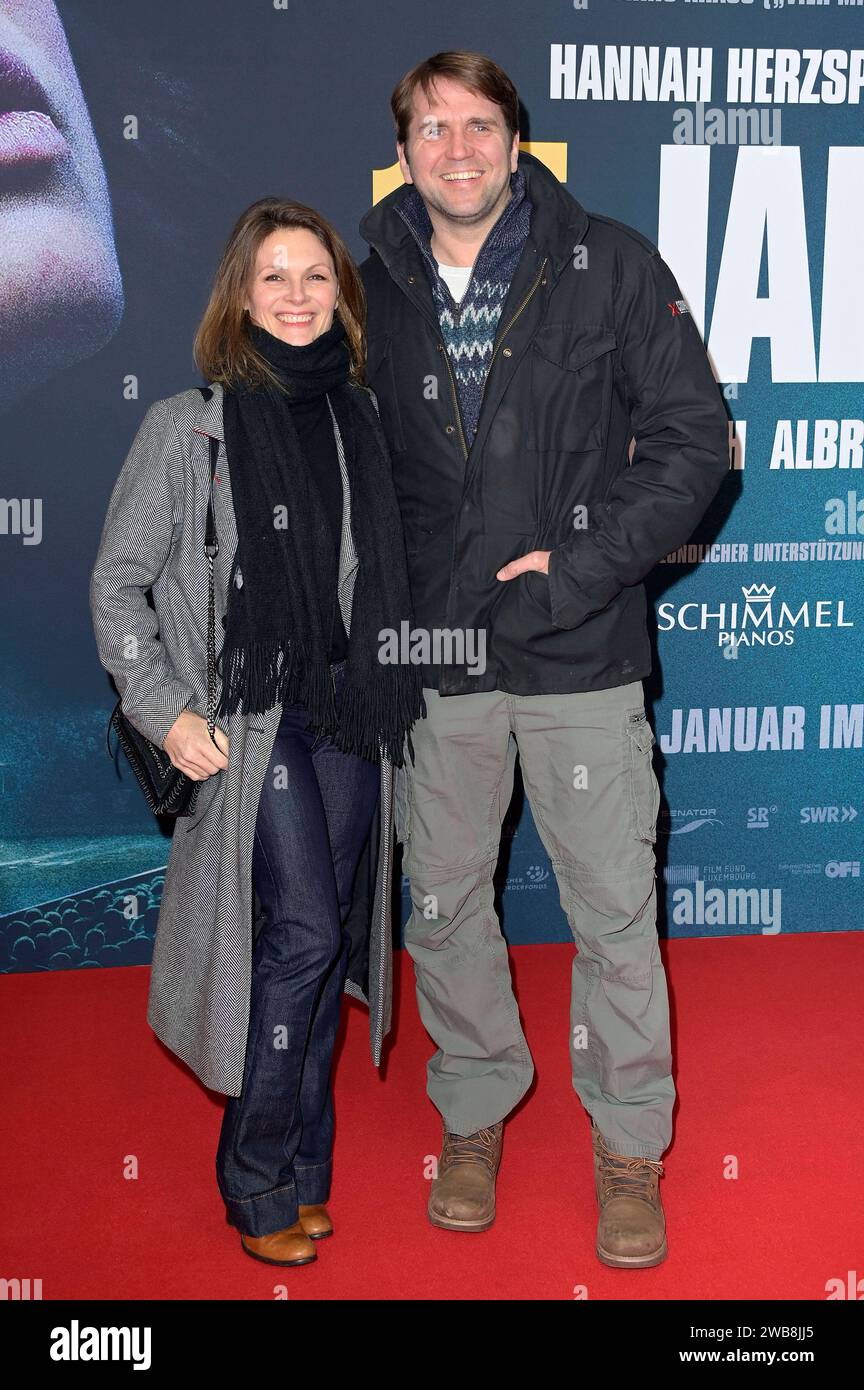 Pierre Kiwitt mit Ehefrau Isabelle Kiwitt bei der Premiere des ...