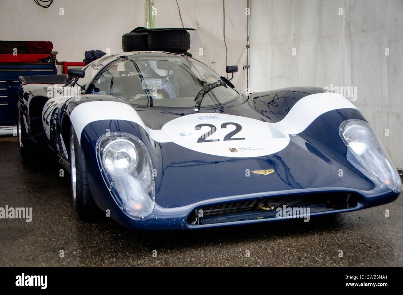 Chevron b16 endurance racing hi-res stock photography and images - Alamy