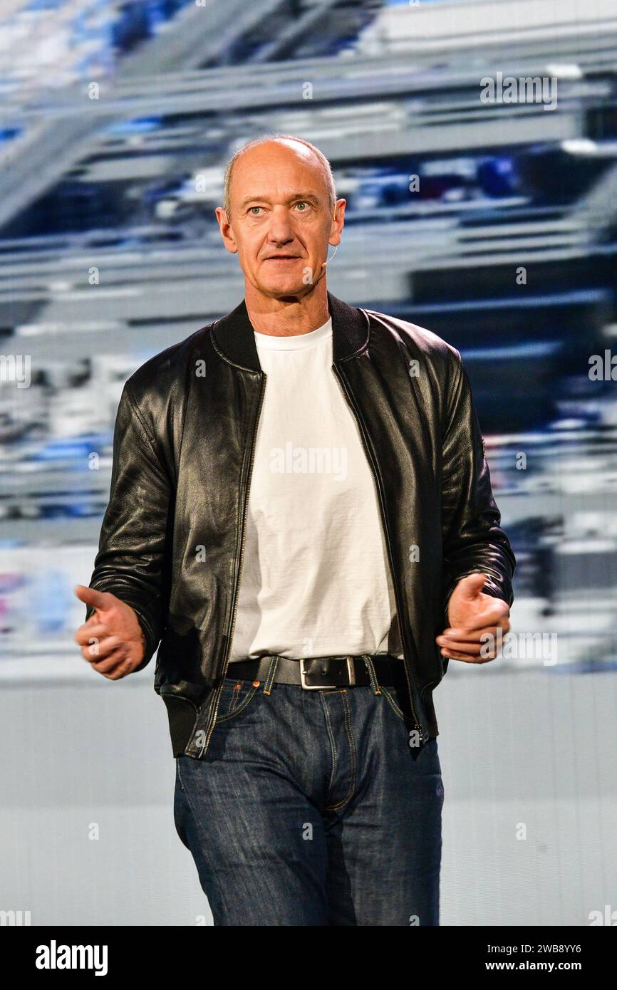 Las Vegas, NV, USA. 8th Jan, 2024. CEO Dr. Roland Busch speaking at ...