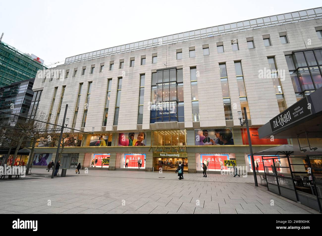 Rundgang Zeil 24.01.2023 Frankfurt Rundgang über die Zeil. Im Bild ...
