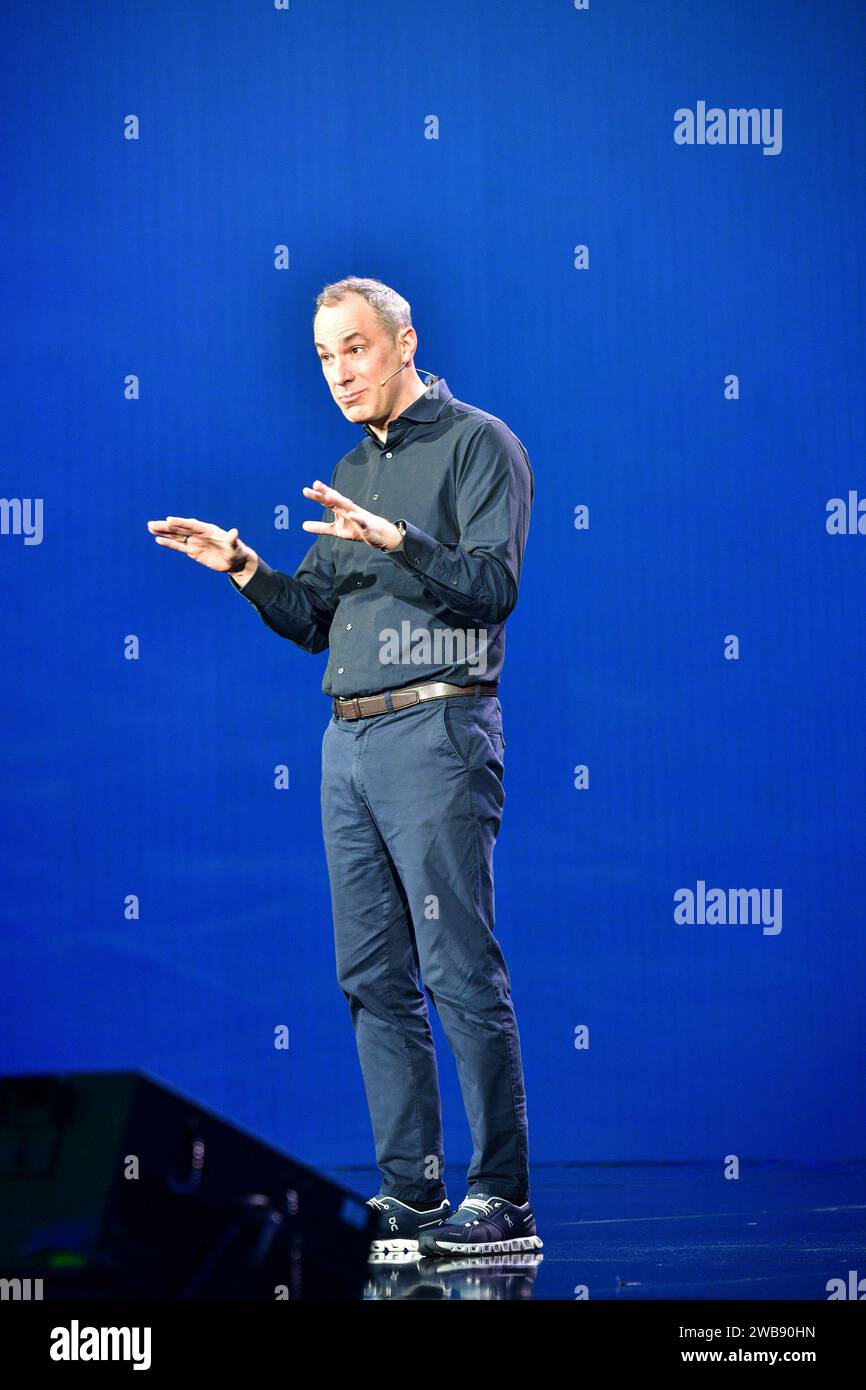 LAS VEGAS, NV - JANUARY 8: Cedrik Neike speaking at Siemens key note ...