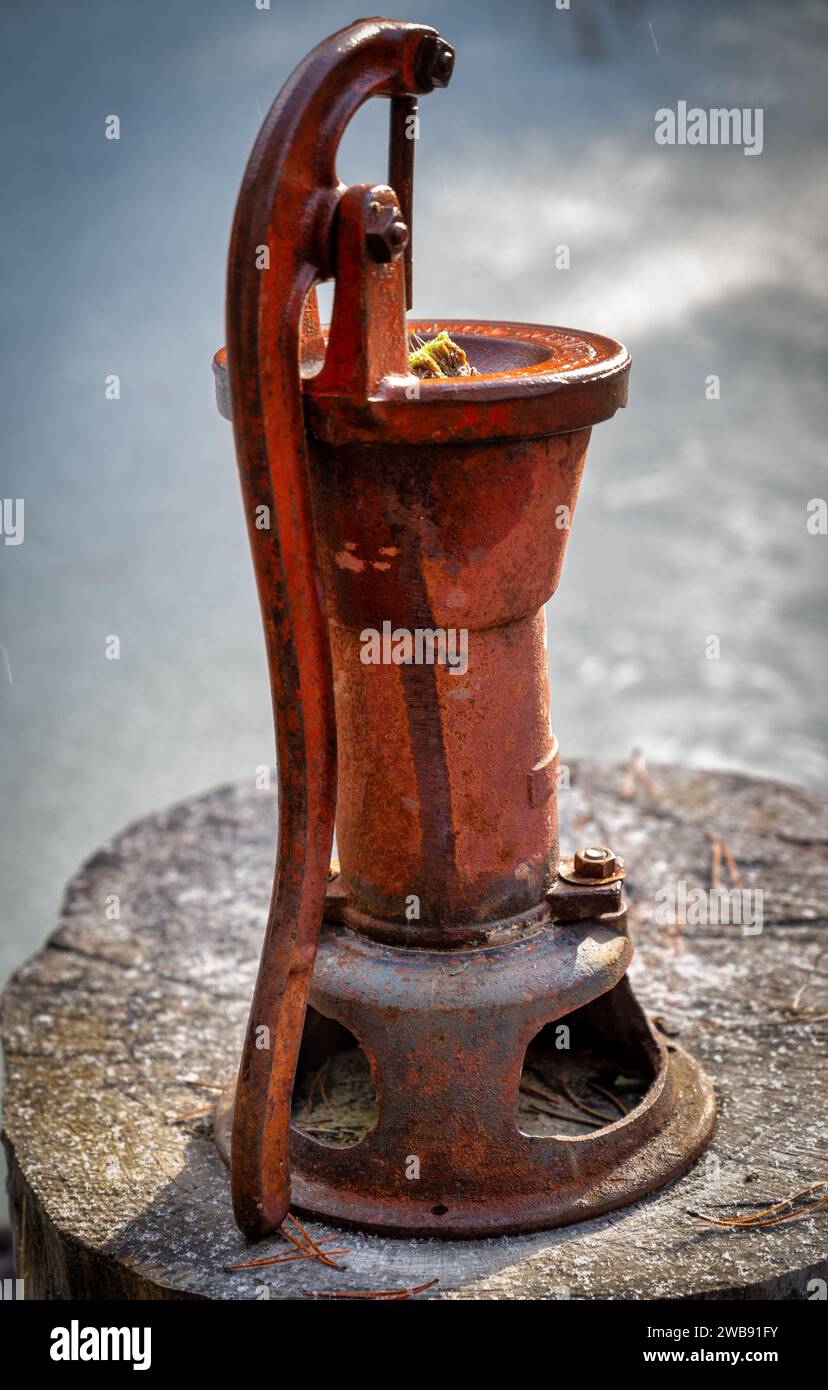 Manual water pump hi-res stock photography and images - Alamy