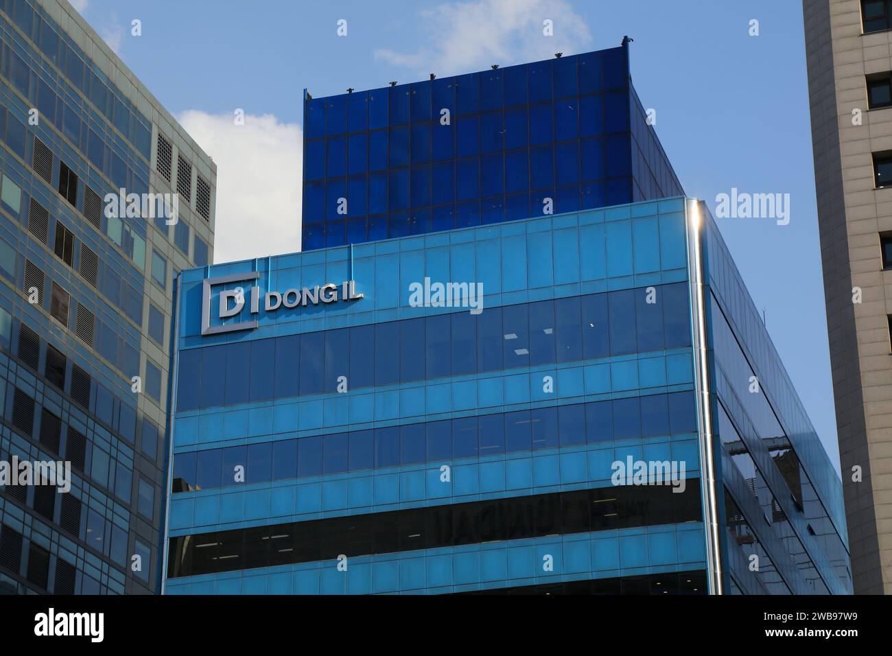 SEOUL, SOUTH KOREA - APRIL 7, 2023: Di Dong Il corporation office in ...