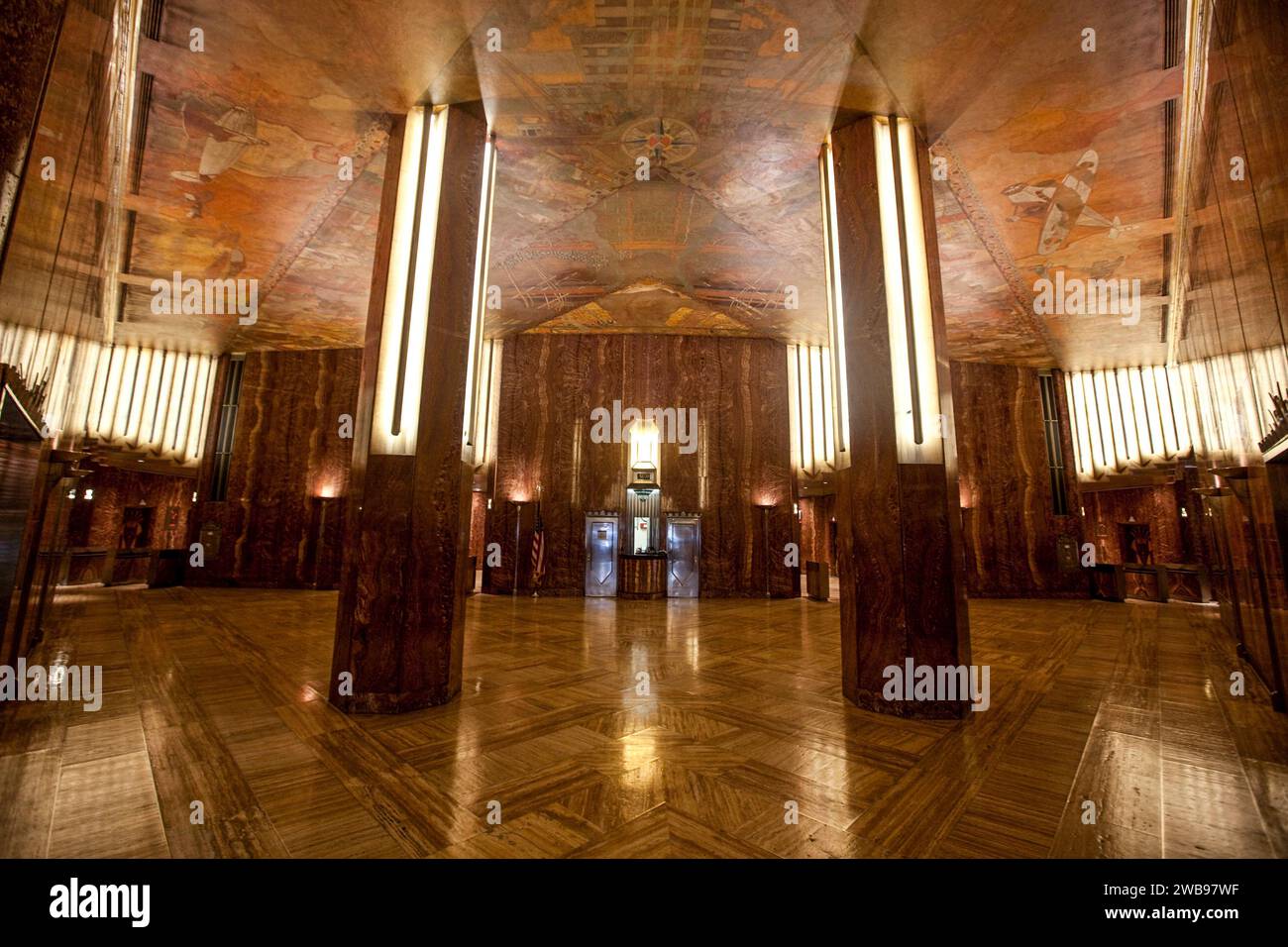 Chrysler building interior hi-res stock photography and images - Alamy