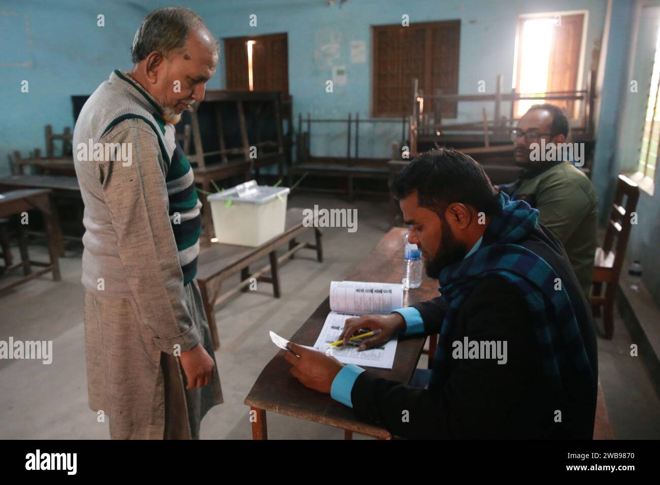 Member border guard bangladesh bgb hi-res stock photography and images ...