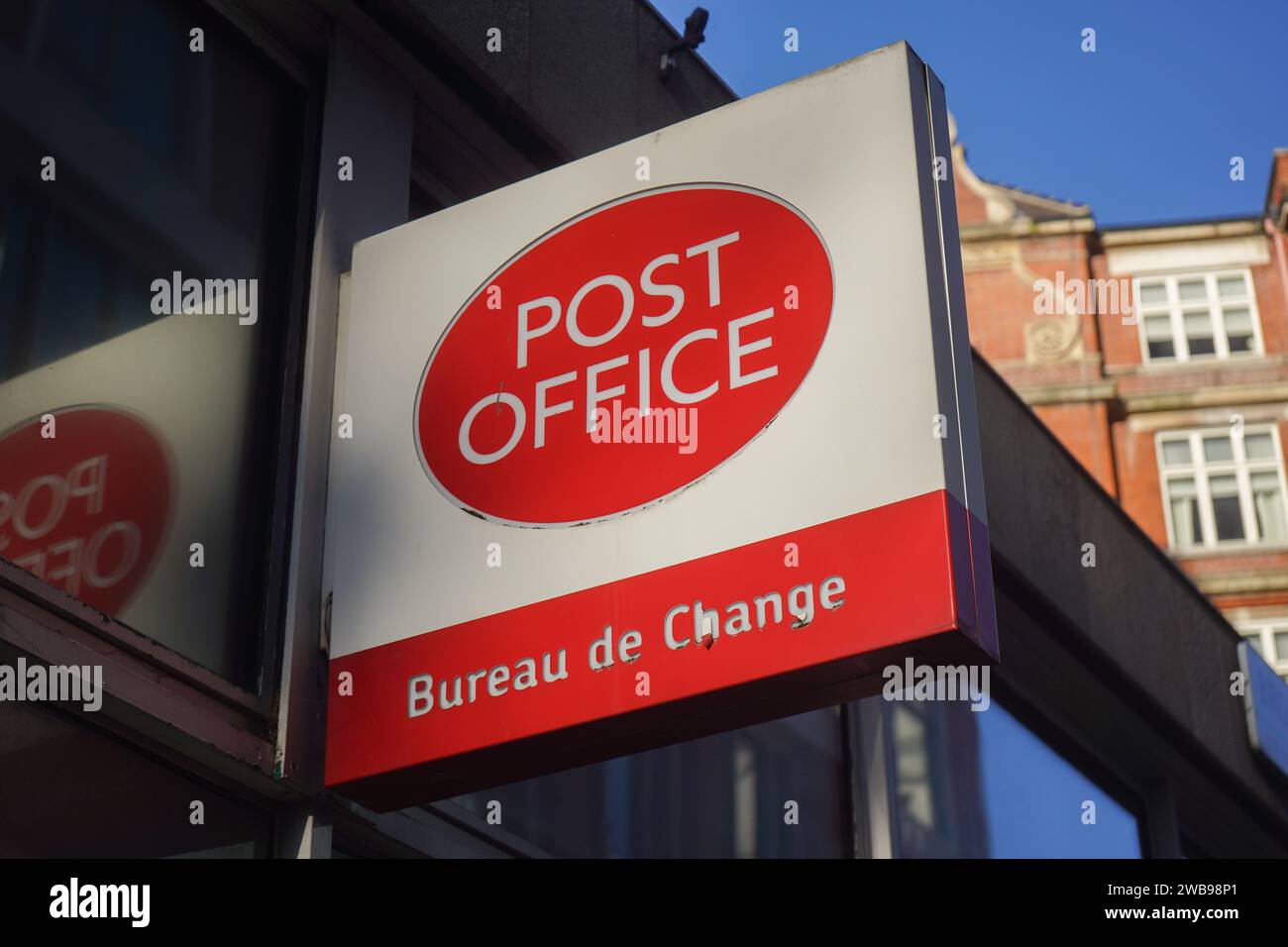 london-uk-9-january-2024-a-local-post-office-branch-in-central