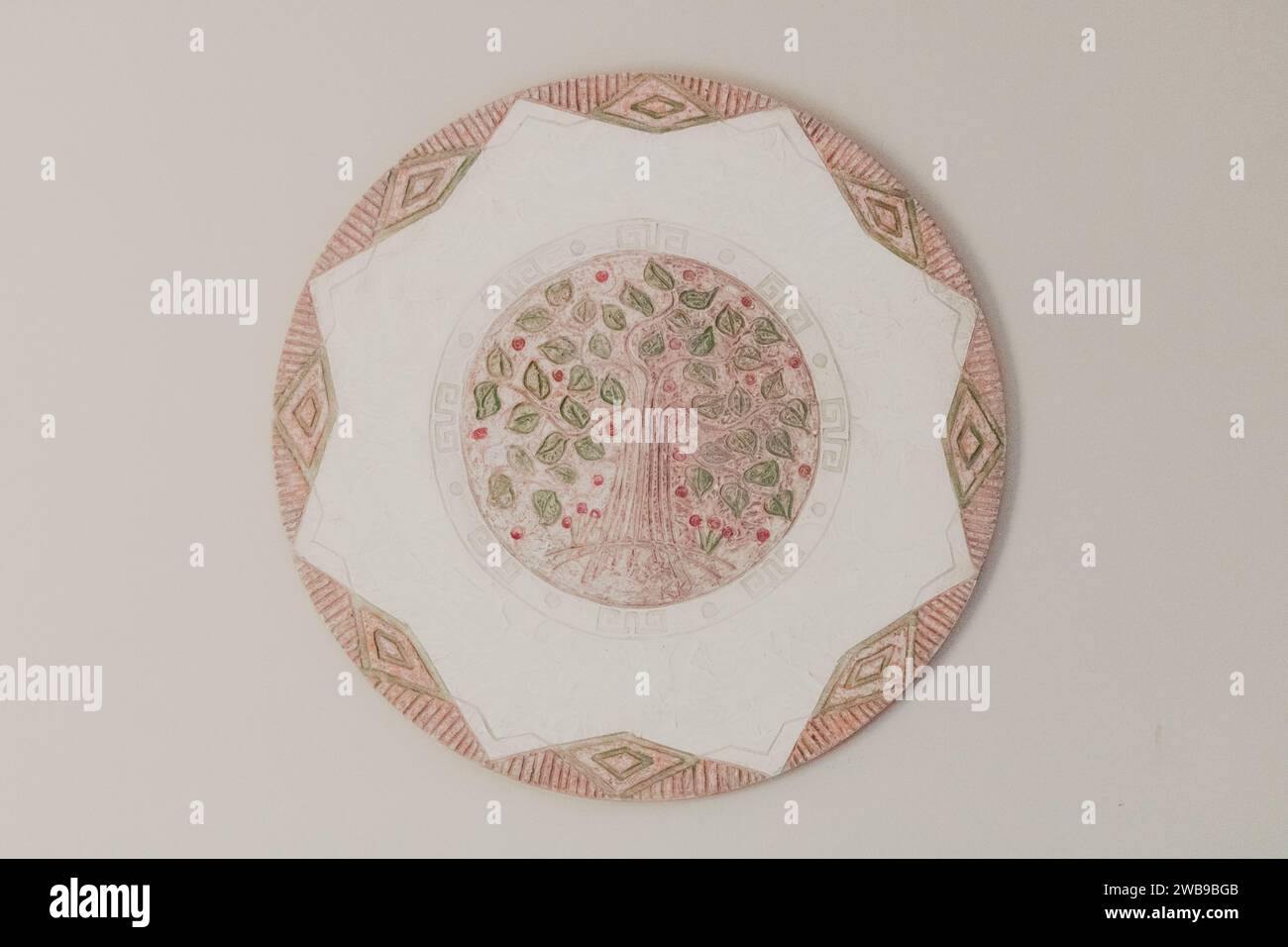 Round stone wall hi-res stock photography and images - Alamy