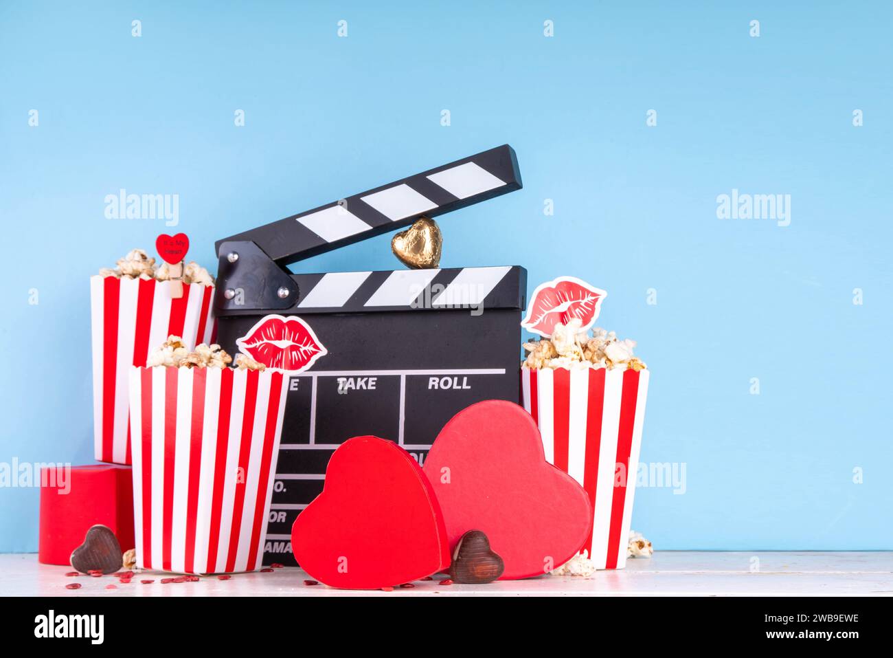 Romantic date on Valentine's Day February 14. Love movie marathon, date ...