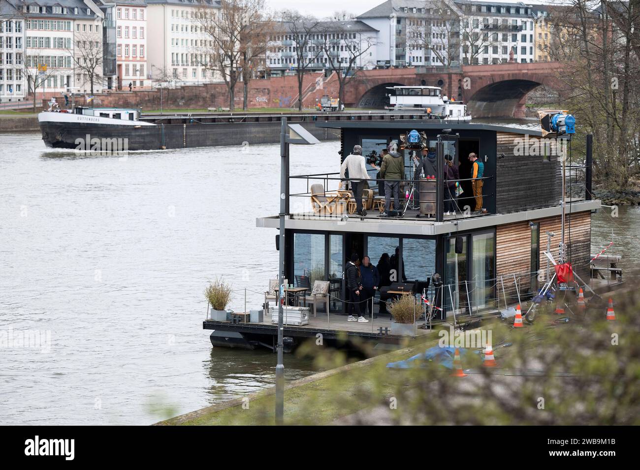 Das hausboot hi-res stock photography and images - Alamy