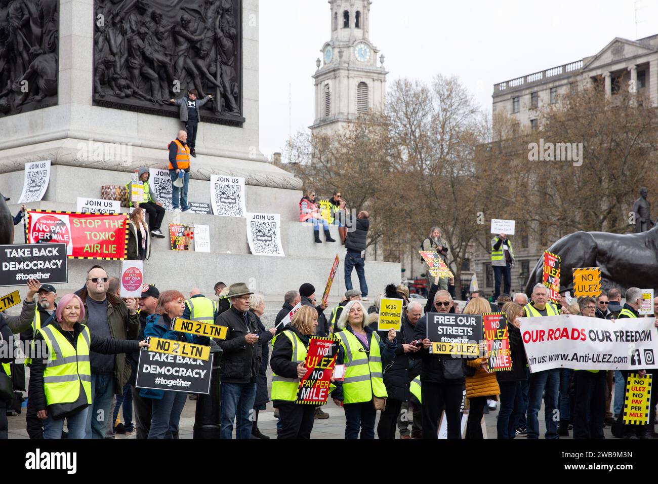 Protesters gather during an anti-ULEZ expansion protest around ...