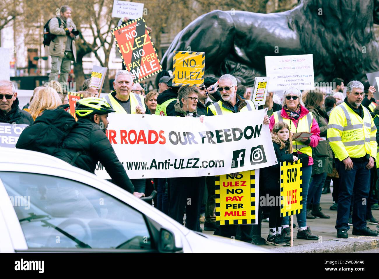 Protesters gather during an anti-ULEZ expansion protest around ...